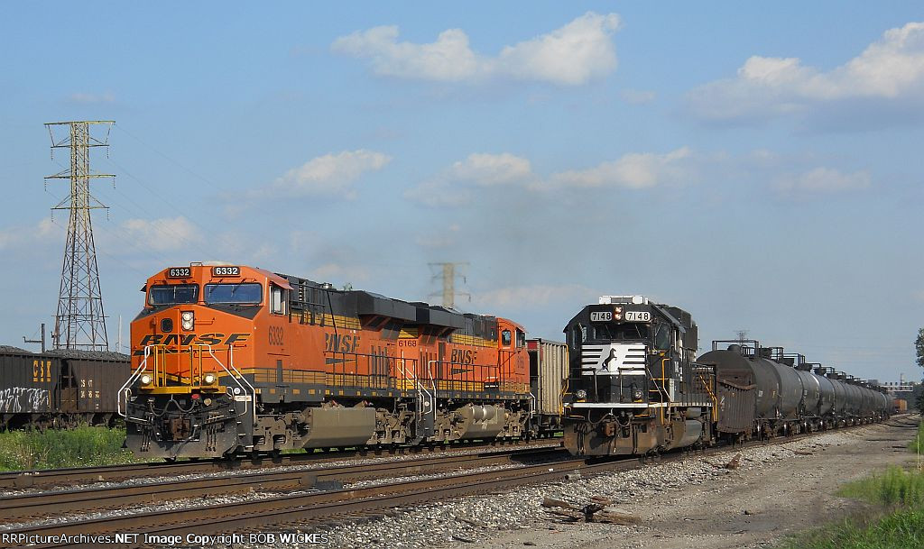 BNSF 6332